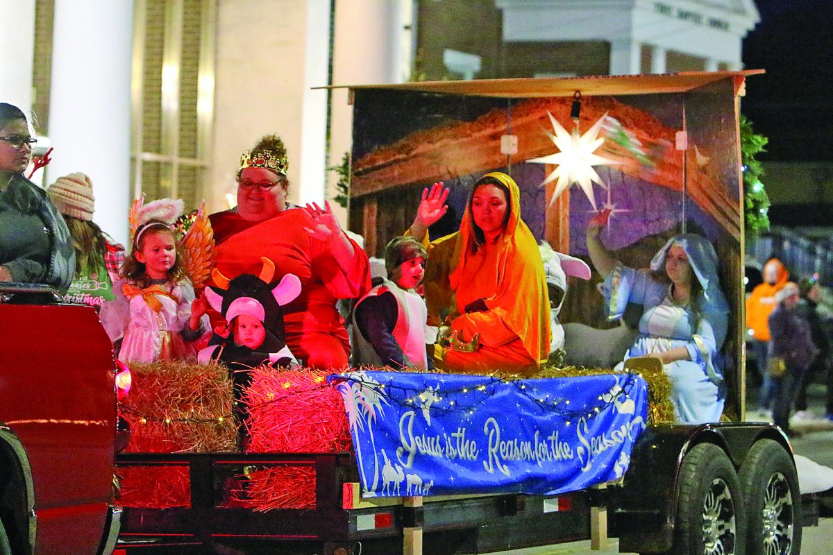 Gordonsville, Carthage Christmas parades set for weekend – Carthage Courier